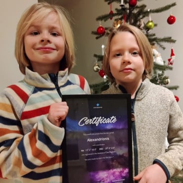 Buy a star online and get an official star certificate